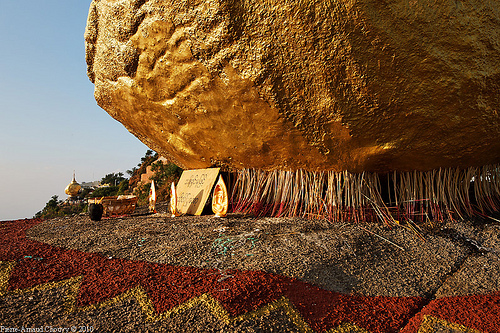 FROM YANGON TO THE GOLDEN ROCK