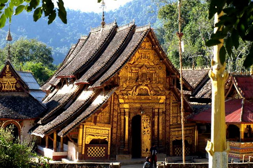 FROM GOLDEN TRIANGLE TO THE COUNTRY OF 12000 RICE FIELDS (SHAN STATE)